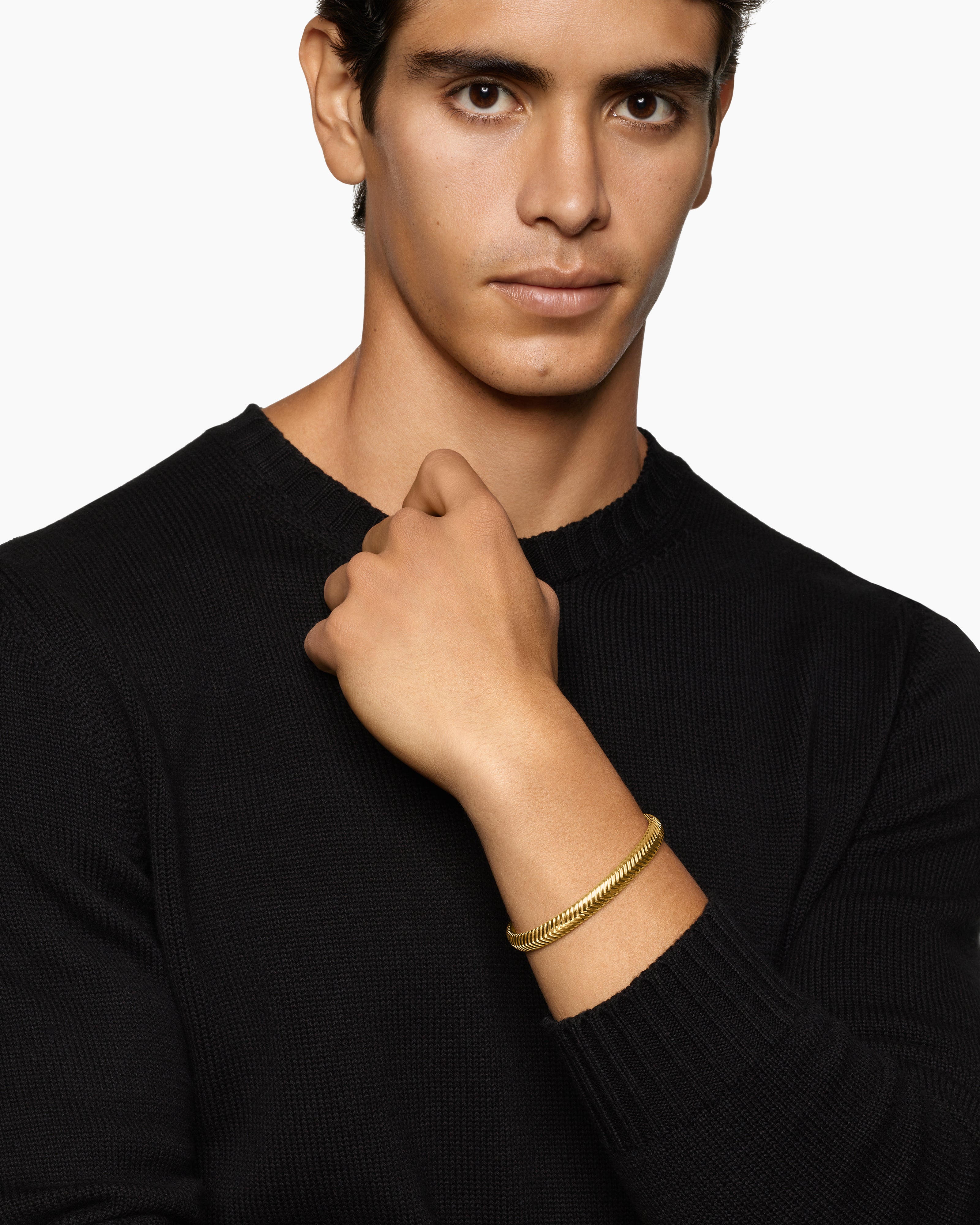 Mens Chevron Cuff Bracelet in 18K Yellow Gold, 8mm | David Yurman