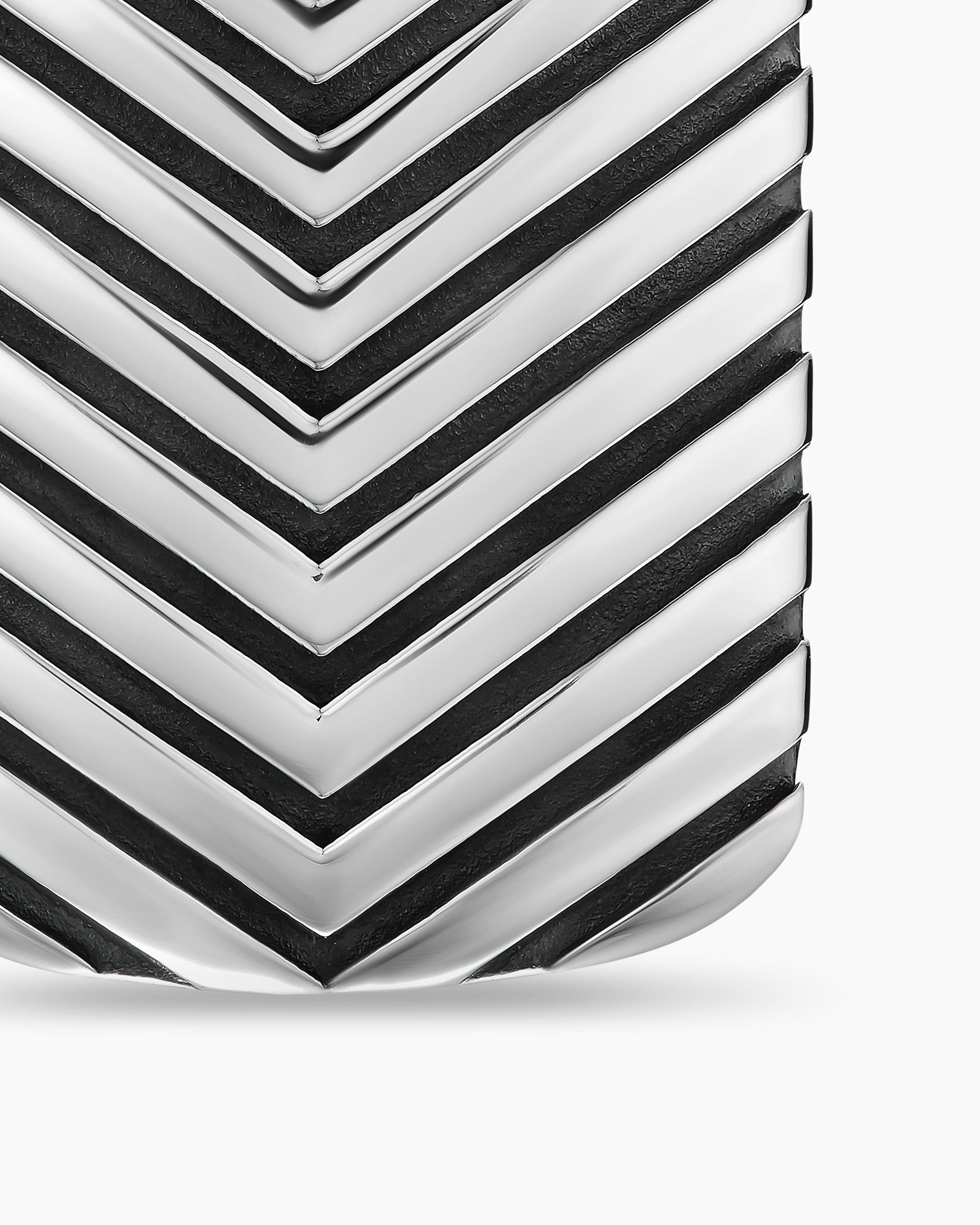 Mens Chevron Tag in Sterling Silver, 27mm | David Yurman